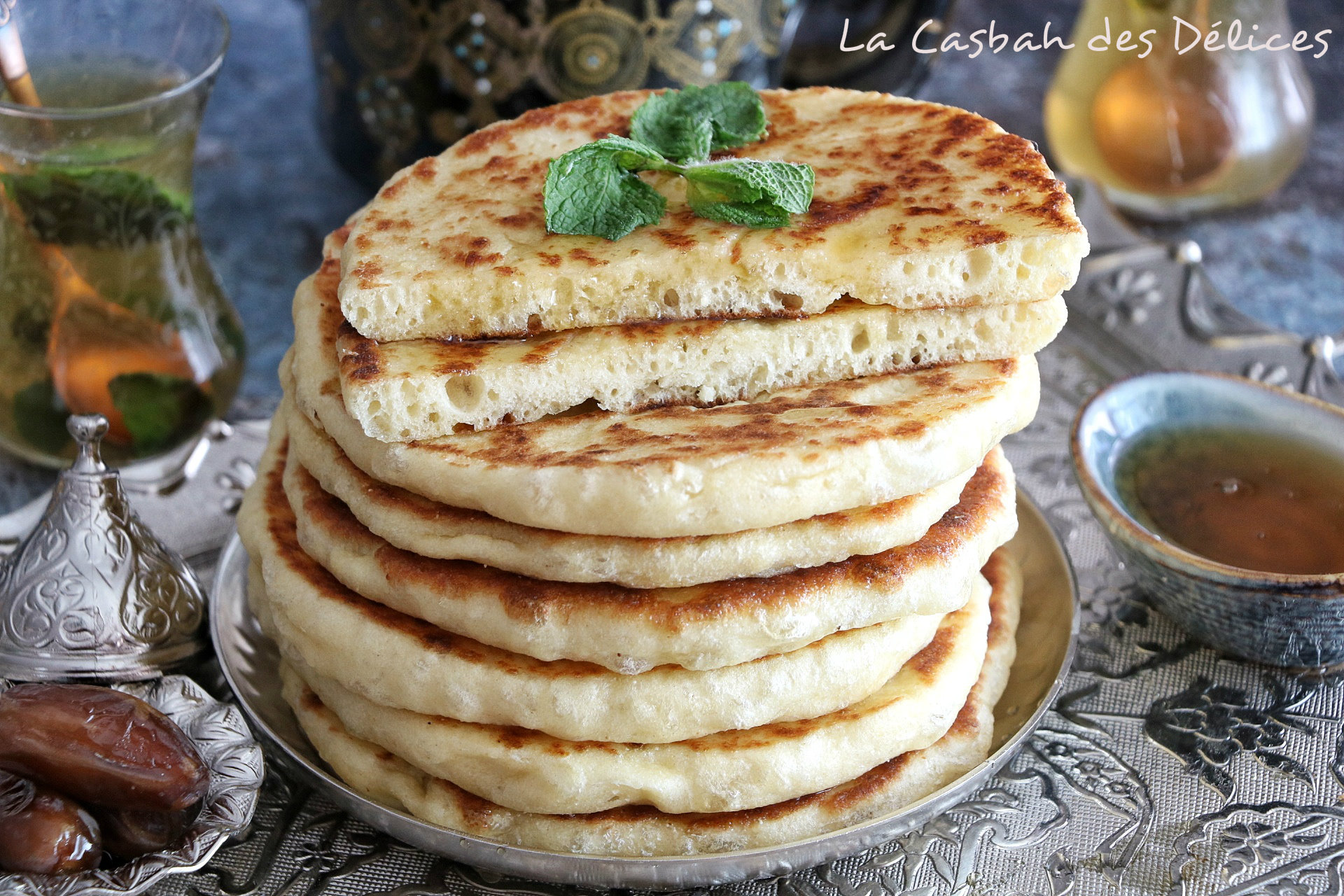 Bouchiar : galette moelleuse marocaine ou Matlouh Mili (Algérie) - La ...
