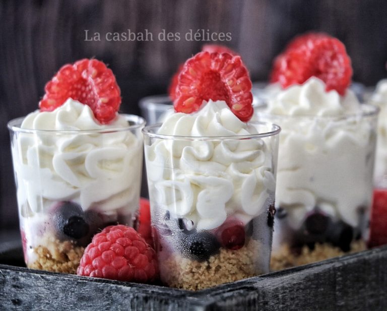 Verrines mascarpone fruits rouges et palet breton - La Casbah des Delices
